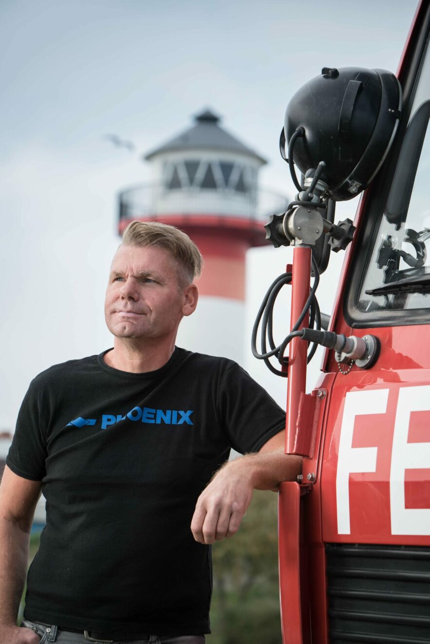 Einst Feuerwehr jetzt Camper: Die Wandlung eines Mercedes 917 AF ...