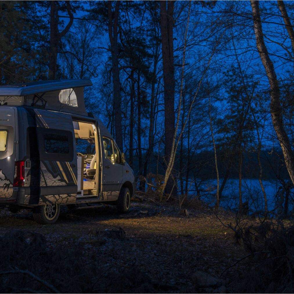 Offroad-Hesch: Hubdach für Defender 90 - explorer Magazin